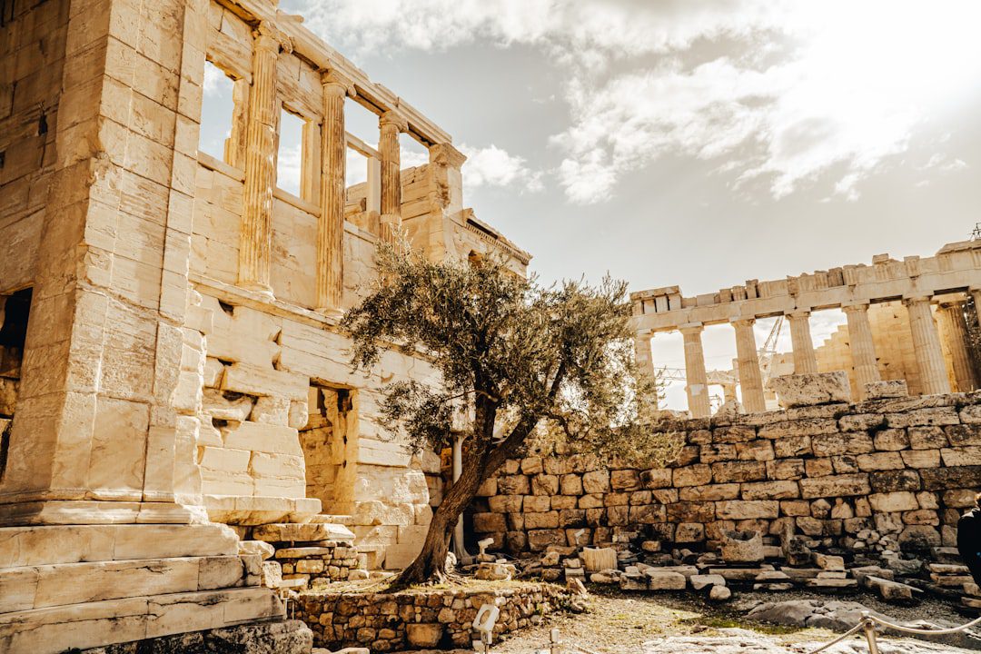 Acropolis, Greece: Incredible Ancient Marvels, Golden Sunsets ...