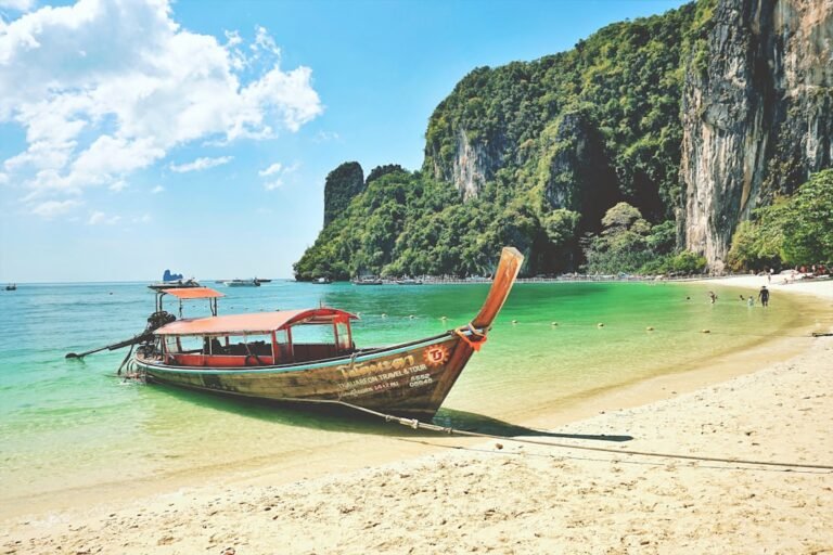 Koh Hong, Thailand's Ultimate Lagoons, Limestone & Untouched Beaches ...